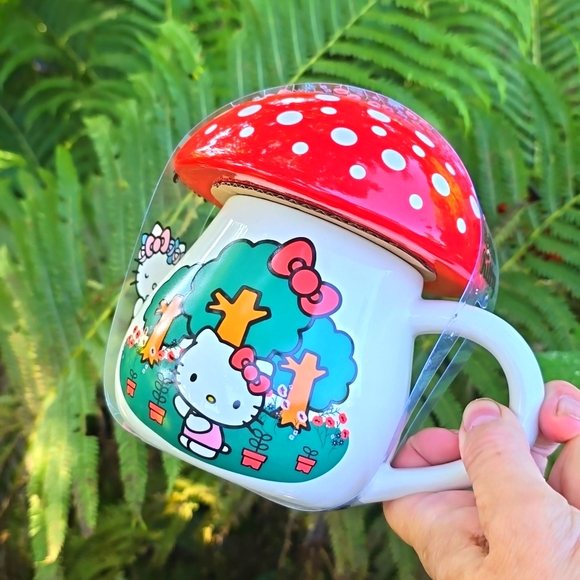 Hello Kitty | Dining | Hello Kitty Mushroom Top Lid Mug 6 Oz ...